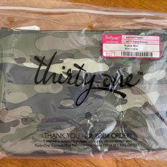thirty-one | Bags | Thirty One Rubie Mini New Camo Pebble Pattern ...